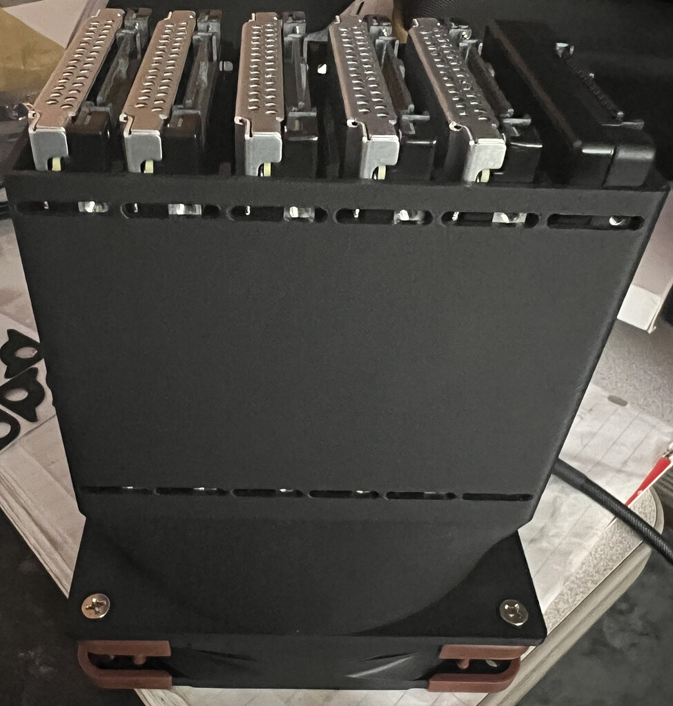 U.2 Drive Bay - Needs work - Build a PC - Level1Techs Forums