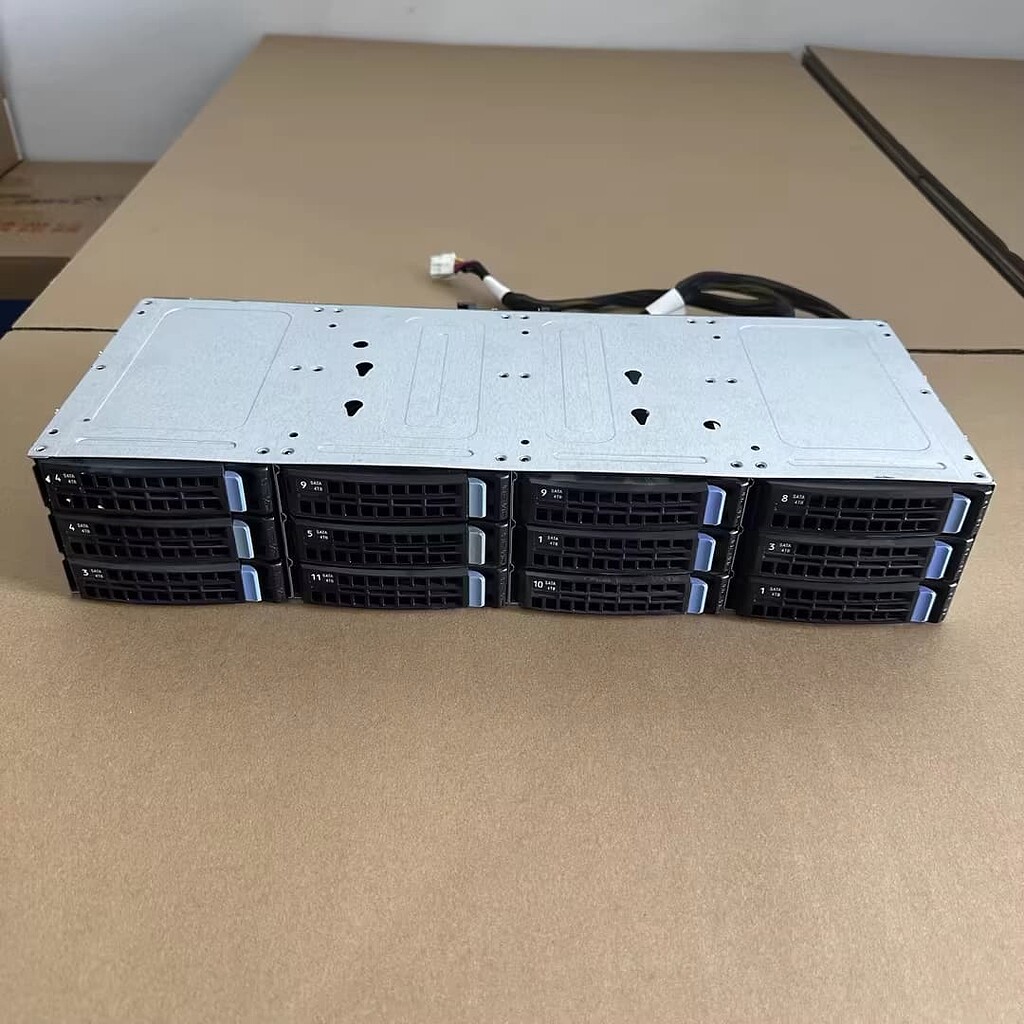 Help me understand this 12 bay SAS expander to see if I can ...