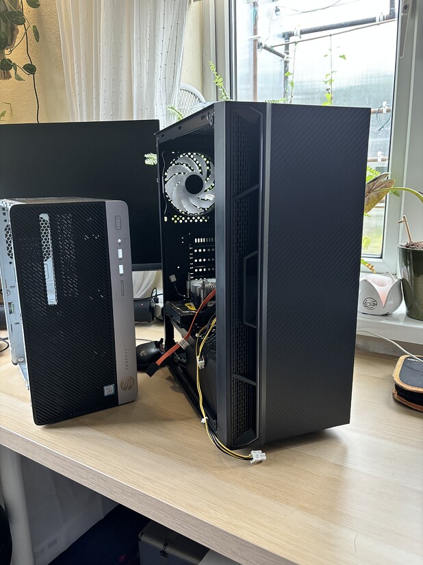 First time baby build 🥴 HP ProDesk 400 G5 - Build a PC - Level1Techs Forums