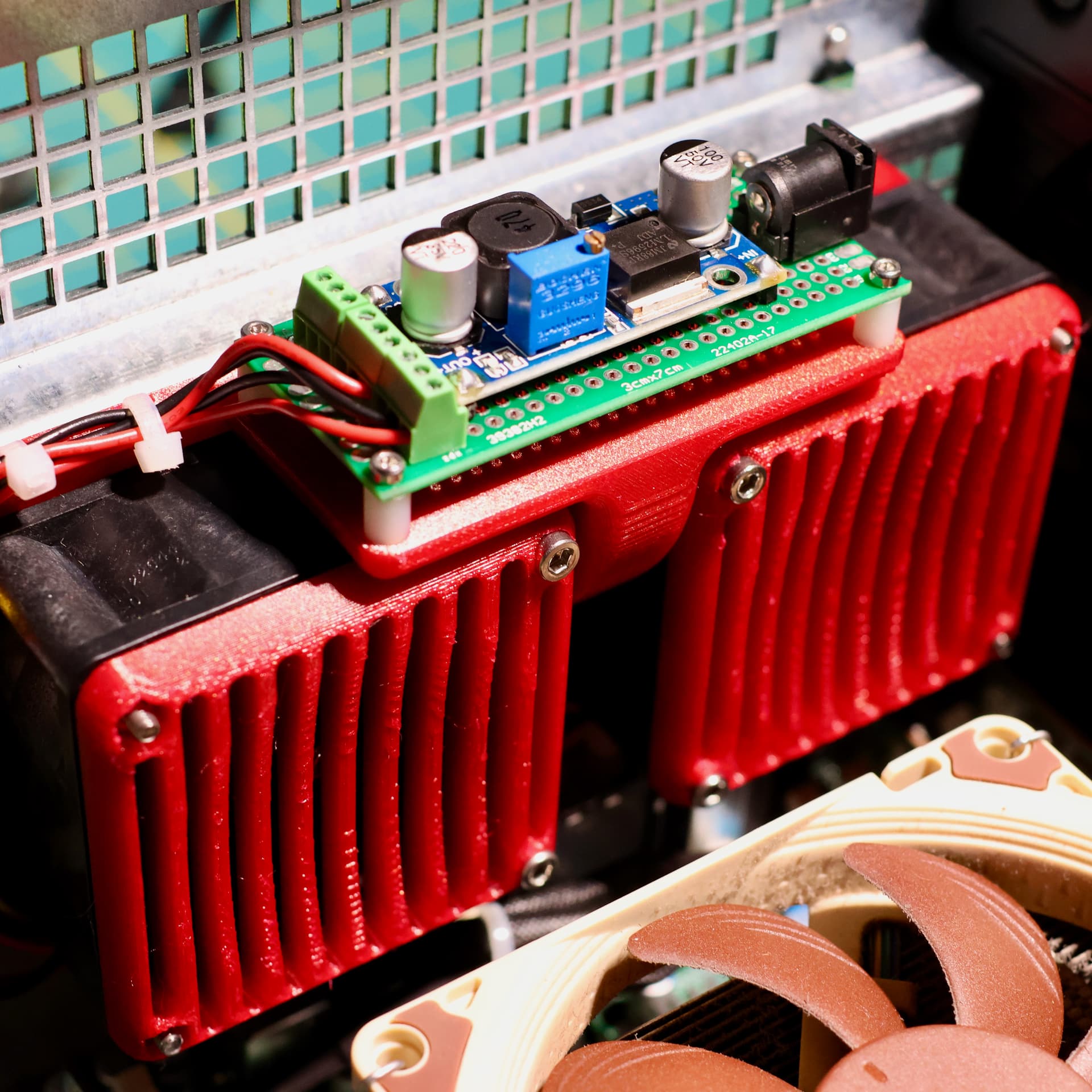 Perfecting my Sliger CX4200A: 3D-Printed Drive Shelf and Rear Exhaust ...